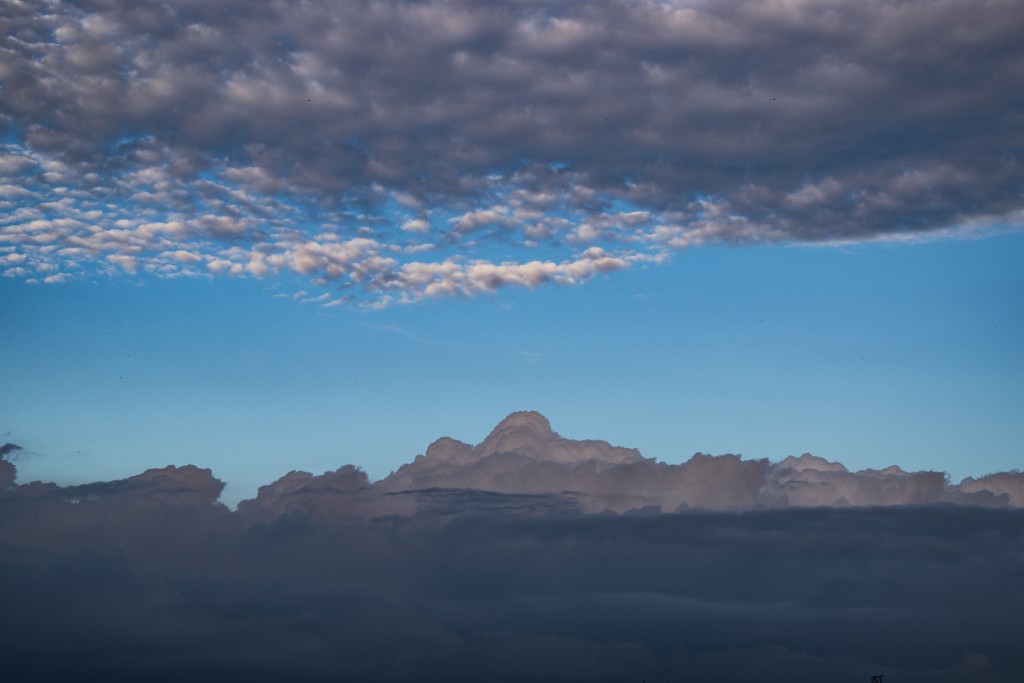 Between the Clouds - PixaHive