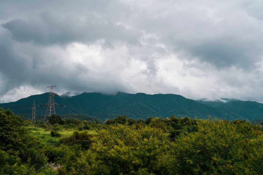 Clouds and Mountain - PixaHive