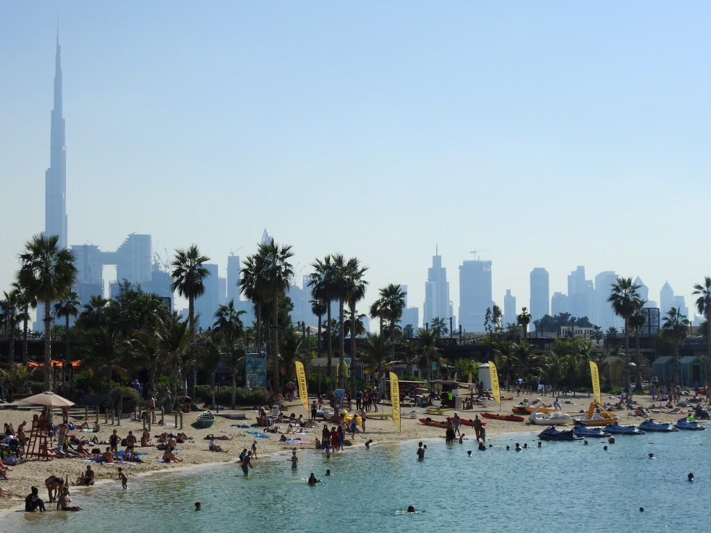 Beach and people - PixaHive