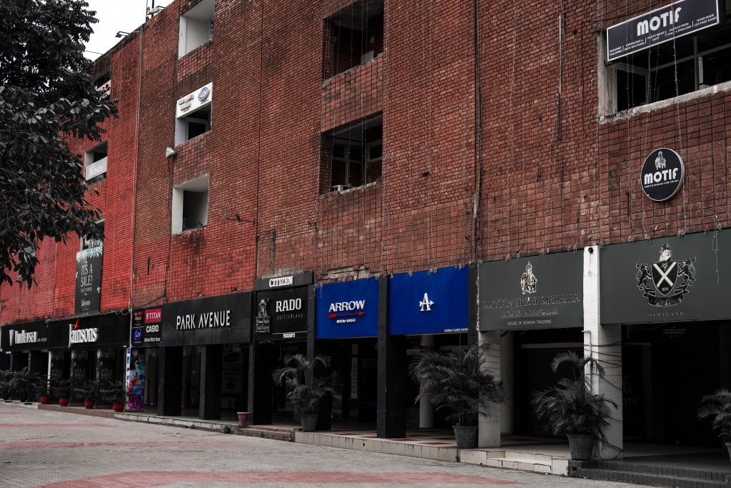 Fashion Brands Plaza Market - PixaHive