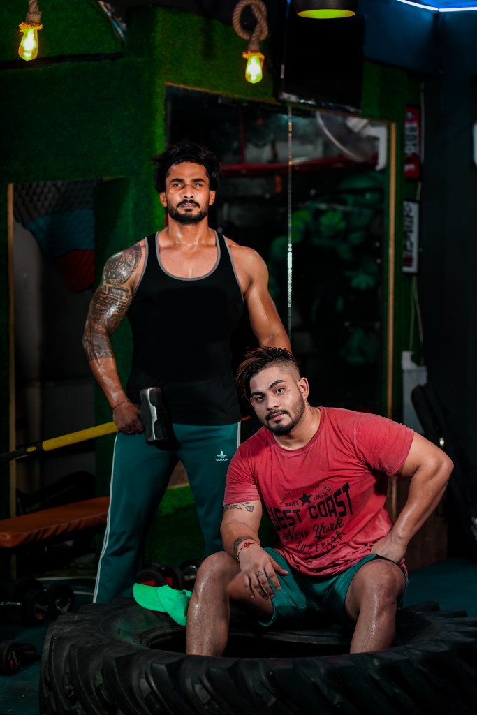 Fit Men on a Gym - PixaHive