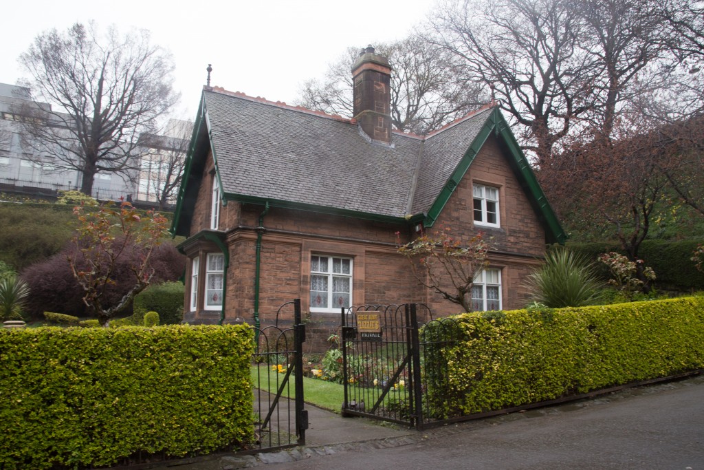 Garden House - PixaHive