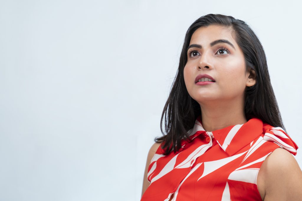 Indian girl thinking - PixaHive