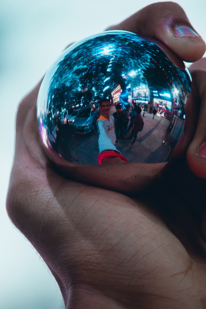 Lensball Reflection - PixaHive