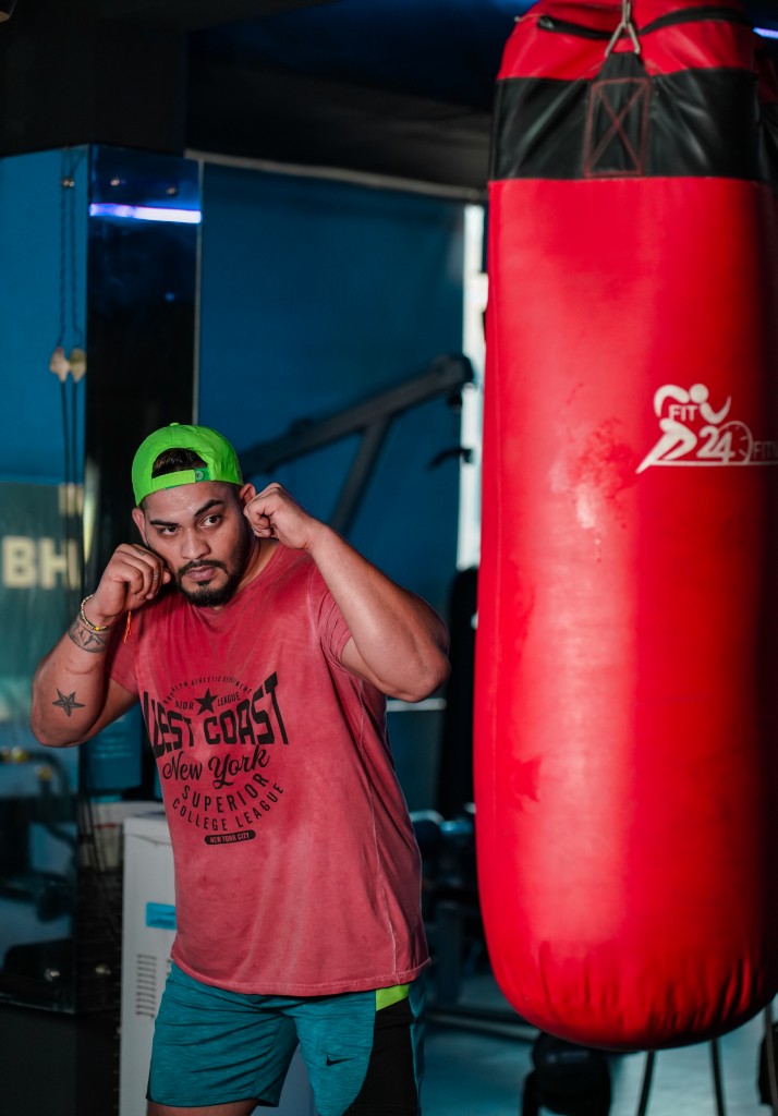 Male model do boxing exercise in gym - PixaHive