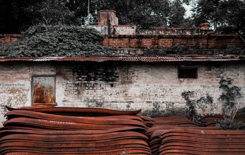 Old rusted home and iron - PixaHive
