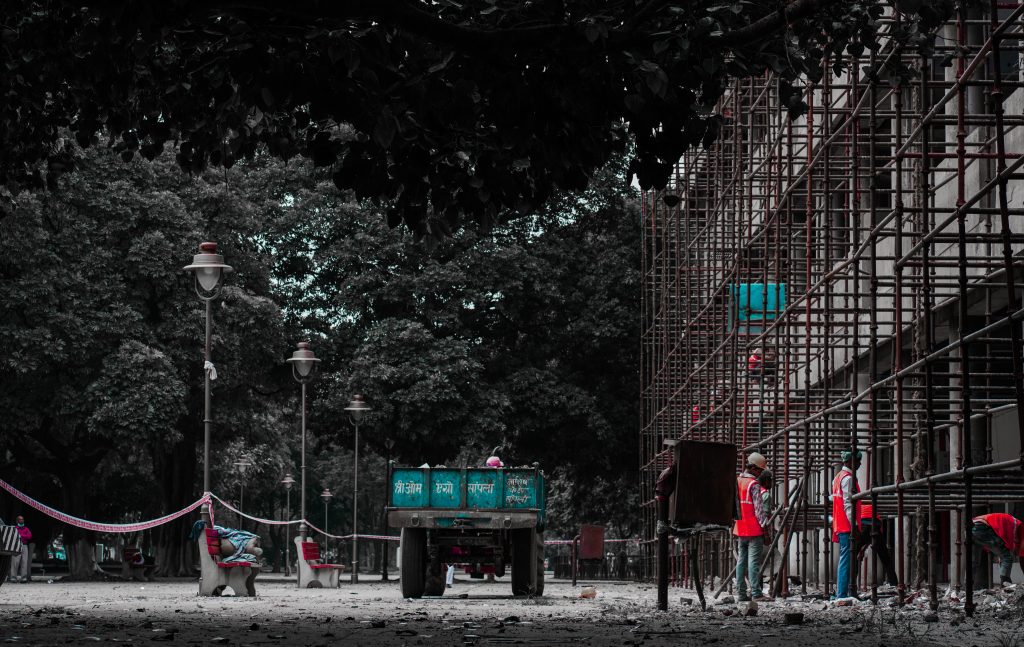 Workers and building structure - PixaHive