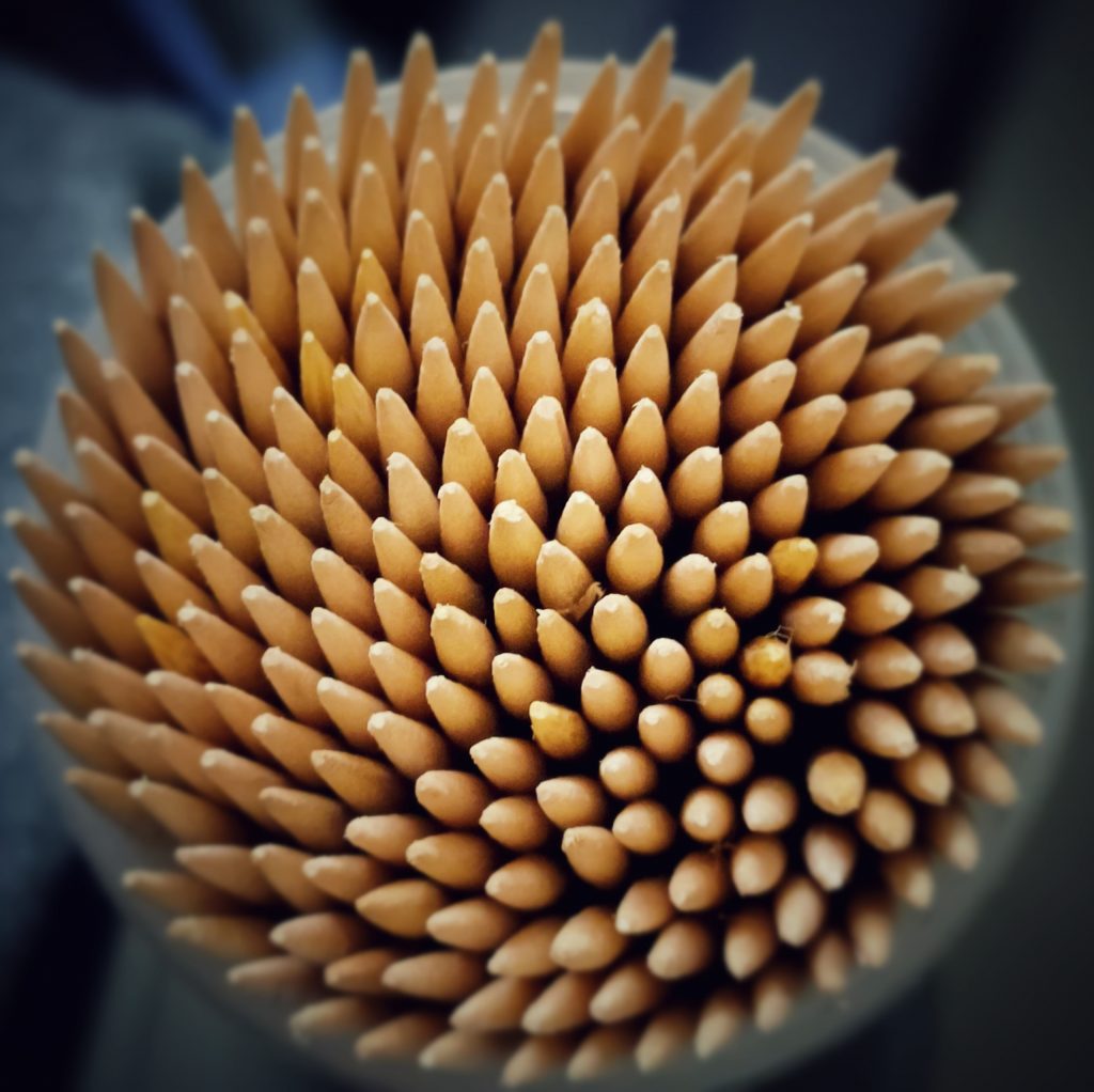 A container full of sticks - PixaHive