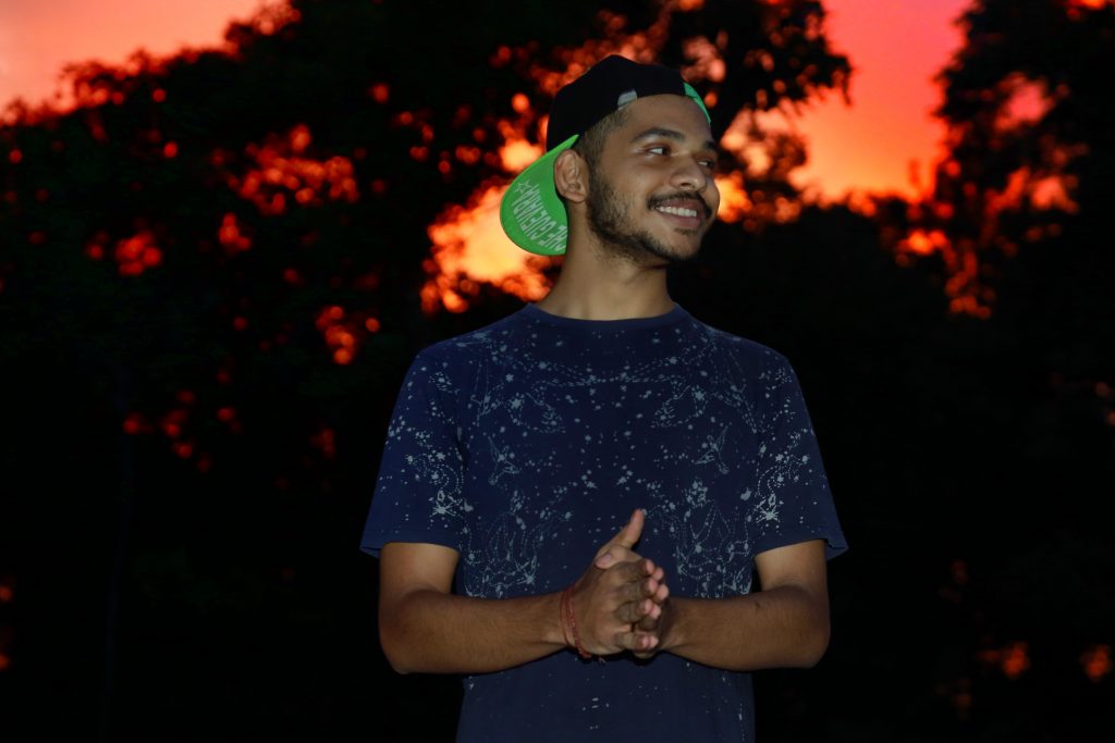 A smiling boy - PixaHive