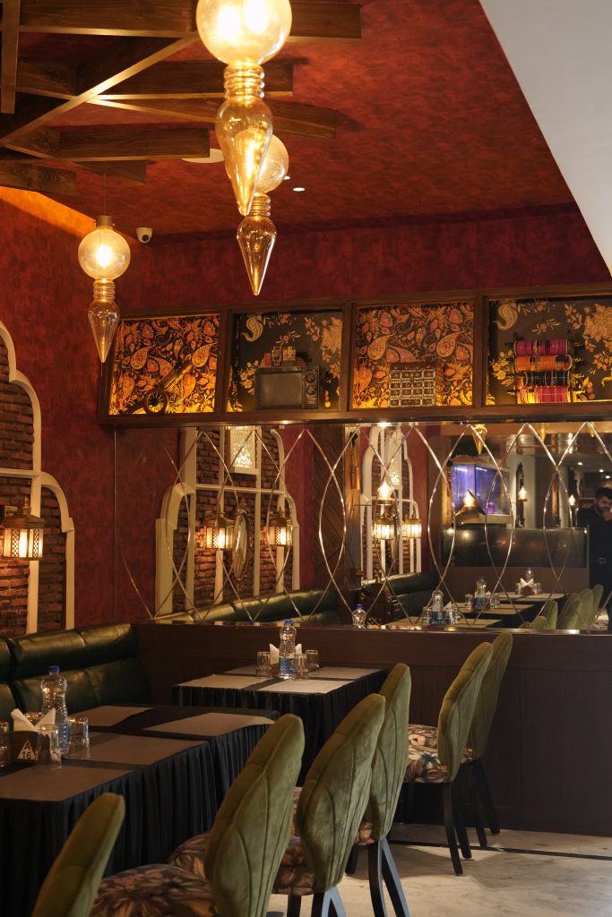 A well furnished restaurant - PixaHive