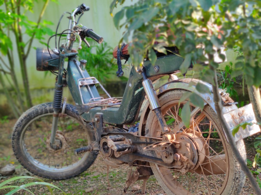 An old moped bike - PixaHive