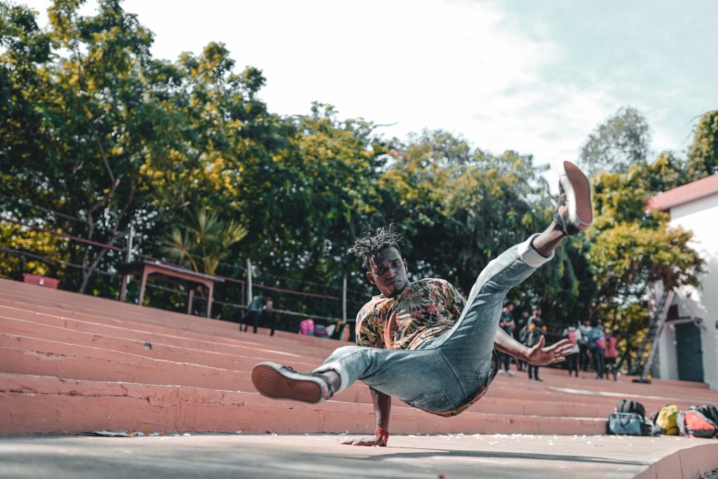 B-boying Dancing Photo - PixaHive