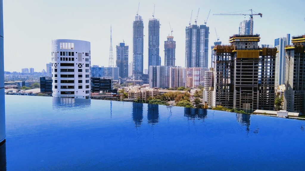 Buildings and blue water - PixaHive