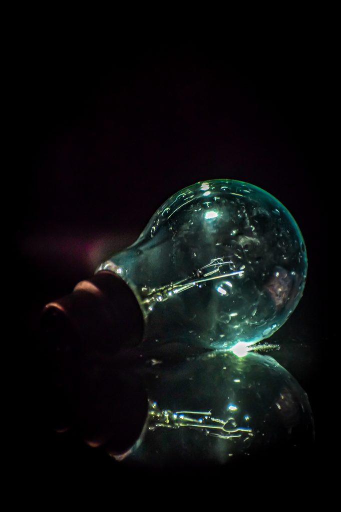 Bulb with reflection. - PixaHive