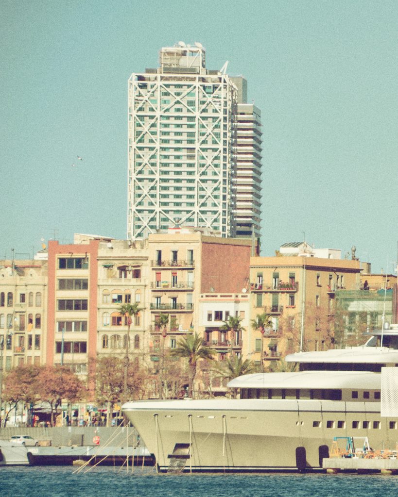 Cityscape and port of Barcelona - PixaHive