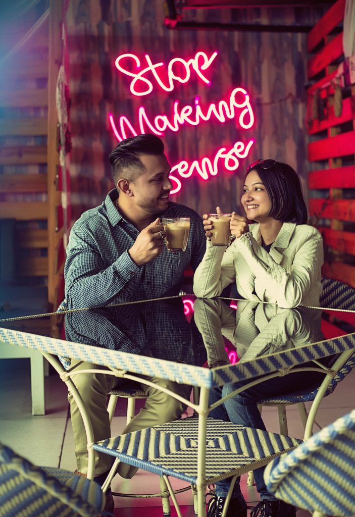 Couple in a cafe - PixaHive