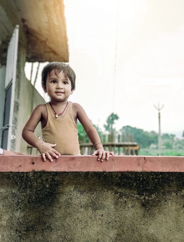 Cute Kid Waiting - PixaHive