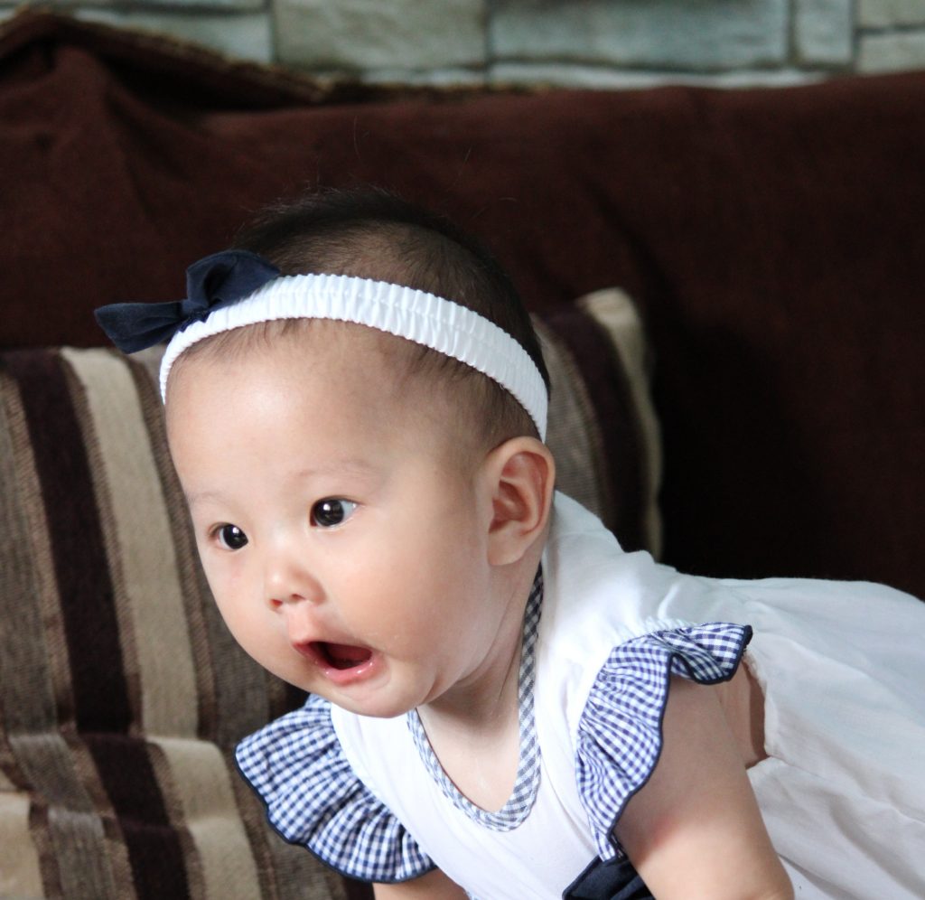 Cute baby surprise face - PixaHive