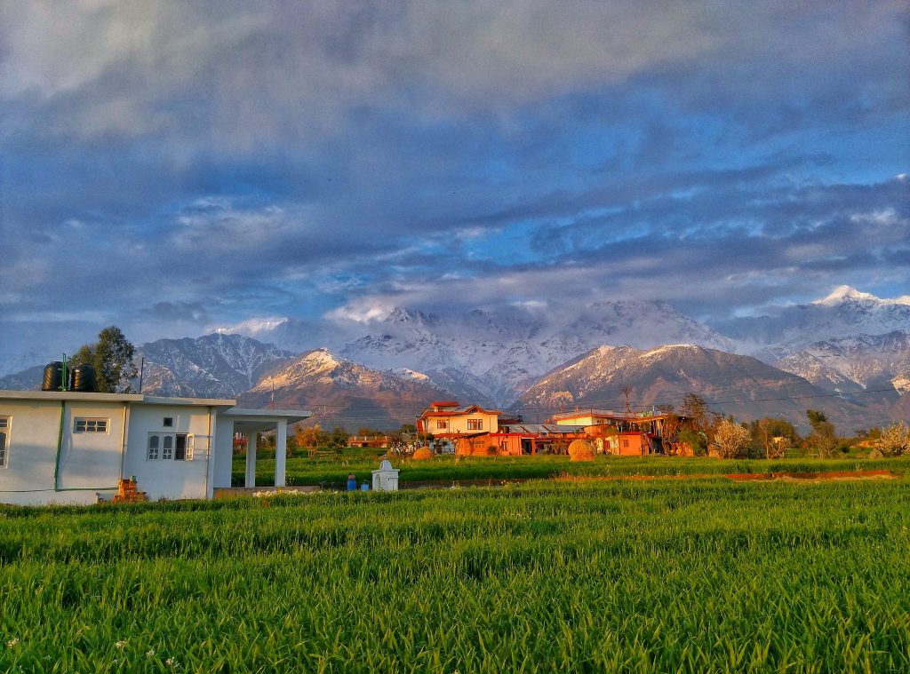 Dhauladhar Mountain Ranges - PixaHive