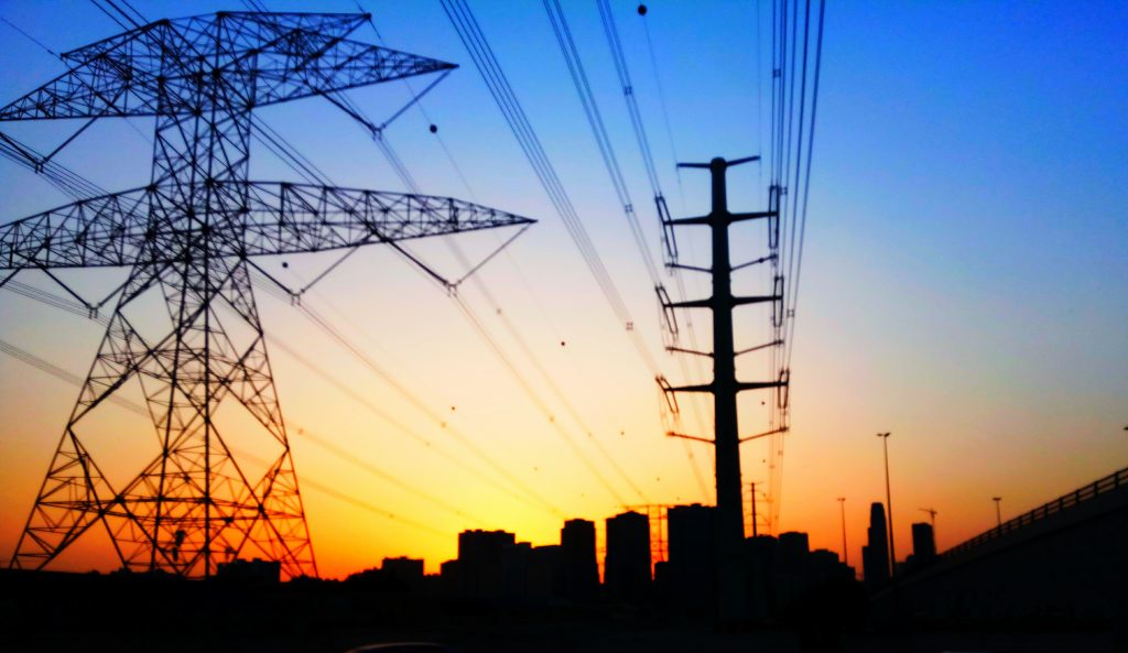 Electric polls and cable during sunset - PixaHive