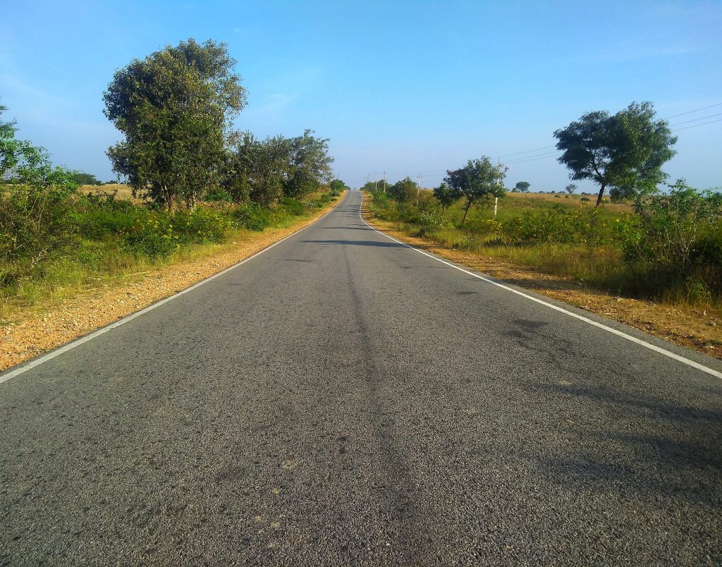 Empty Long Road - PixaHive