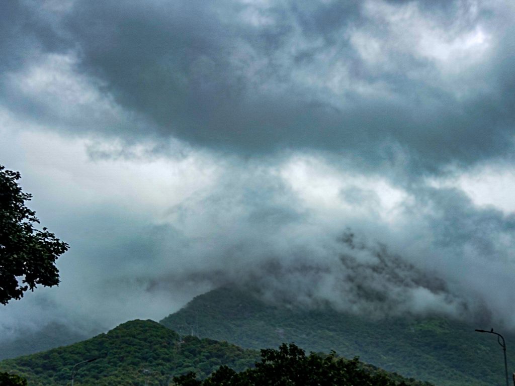 Greenery Mountain - PixaHive