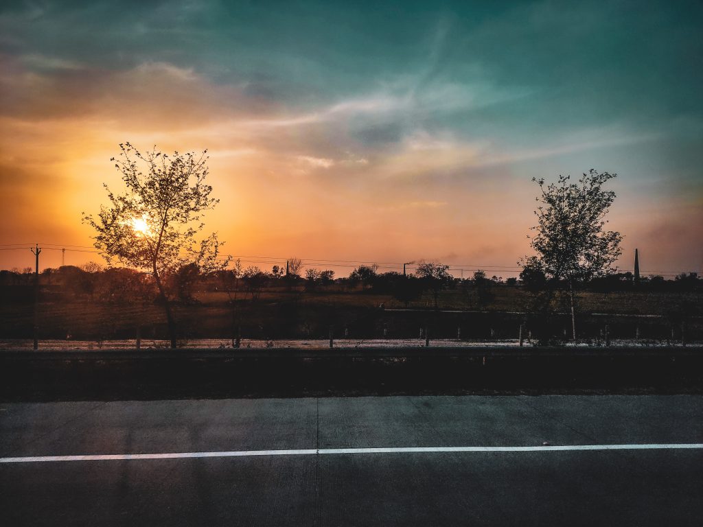 Highway Sunset - PixaHive