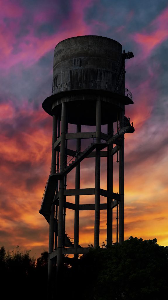 Huge Water Tank - PixaHive