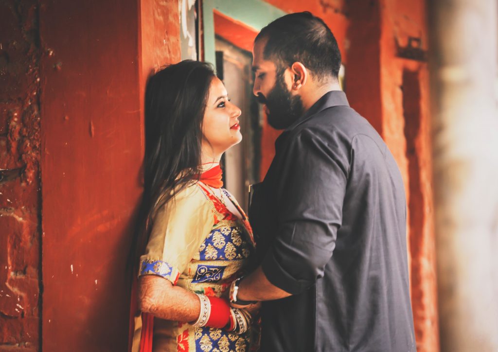 Indian couple - PixaHive