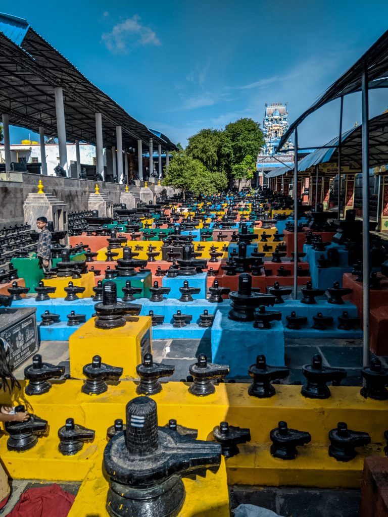 Kotilingeshwara Temple in Karnataka - PixaHive