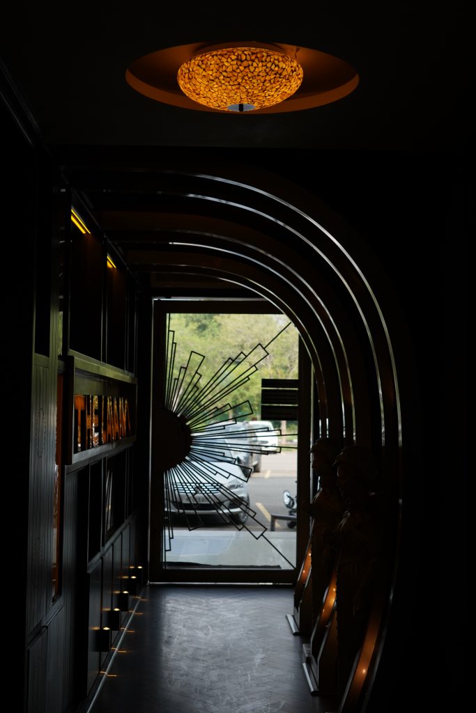 Modern Bar Entry - PixaHive