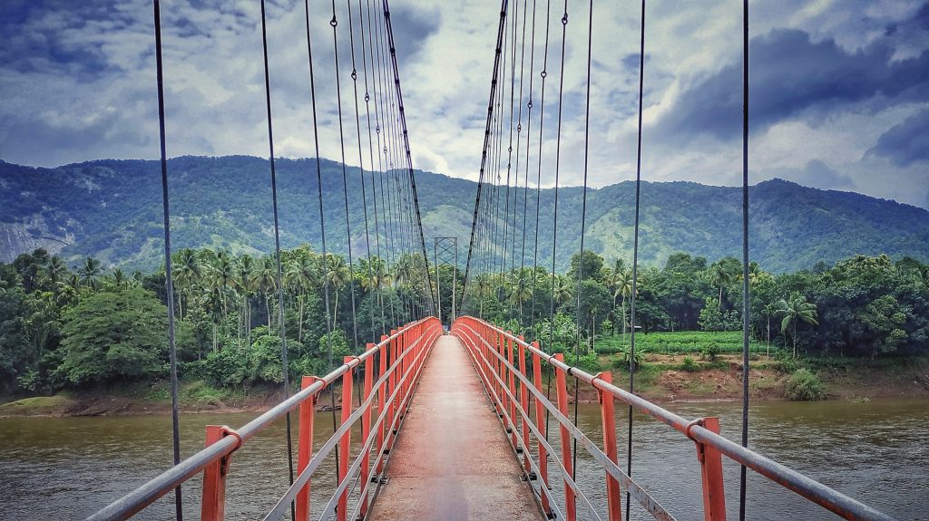 Mountain view from hanging bridge - PixaHive