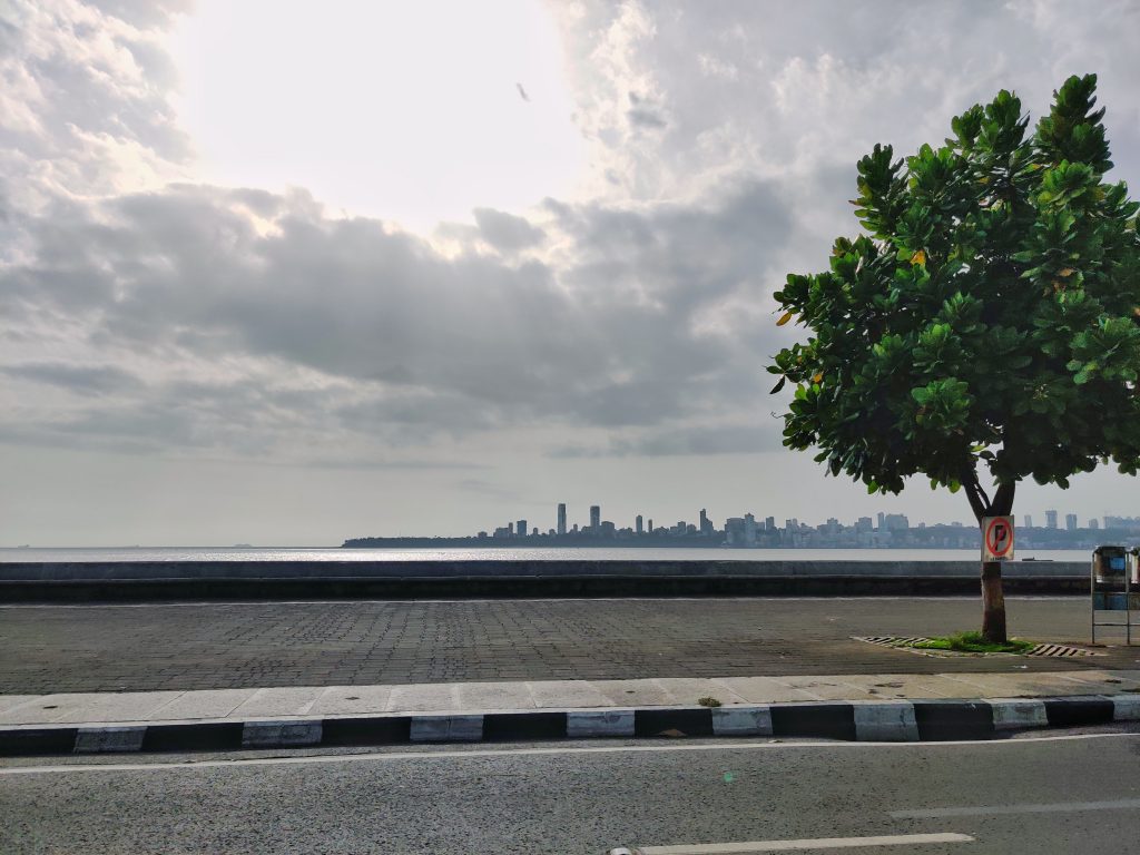 Nariman Point road Mumbai - PixaHive