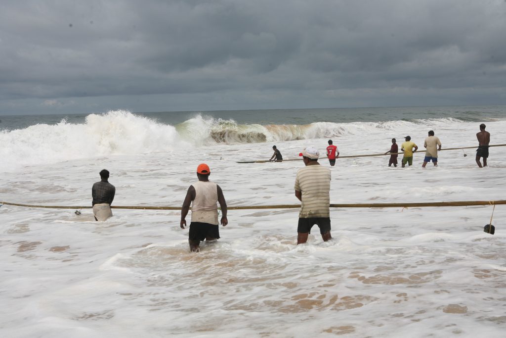 Pulling the Fishing Line - PixaHive
