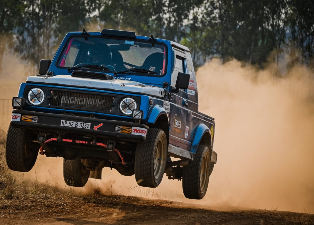 Racer in flight - PixaHive