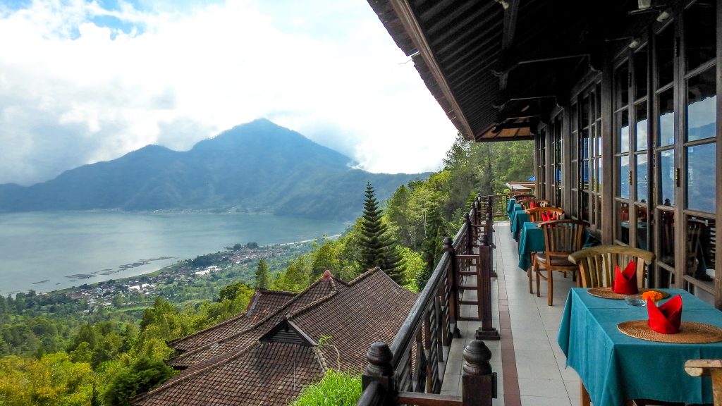 Restaurant by the Lake in Bali - PixaHive