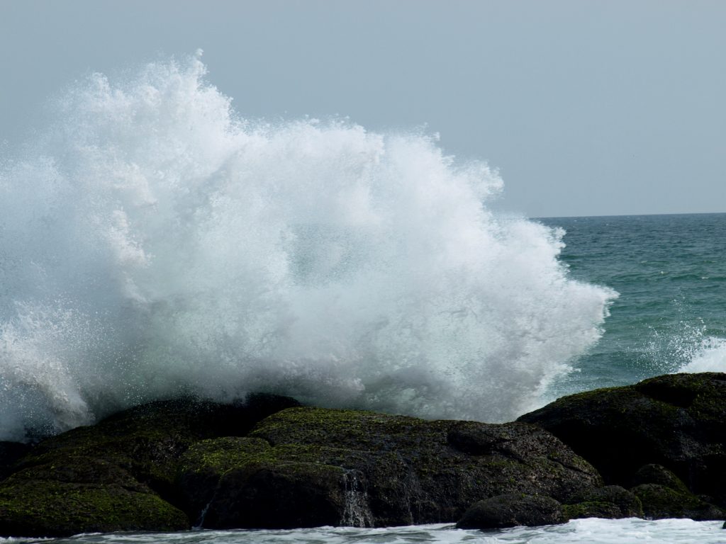 Sea waves - PixaHive