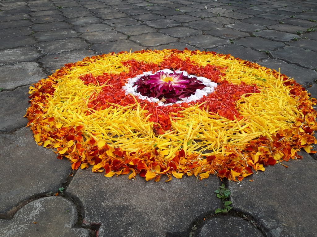 Simple Pookalam - PixaHive