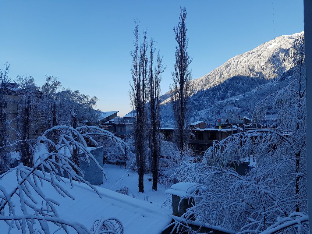 Snow in Manali, India - PixaHive
