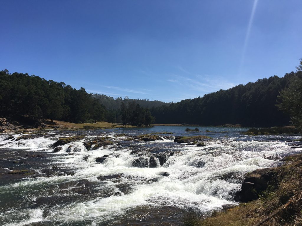 Stream of a river through rocks - PixaHive