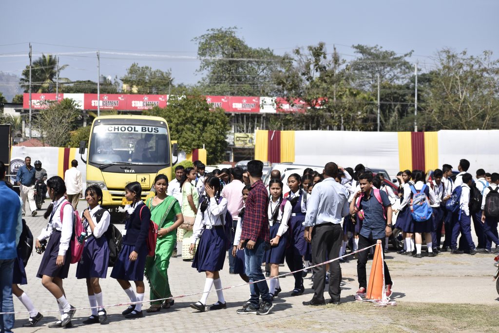 Students waiting for their bus after study - PixaHive
