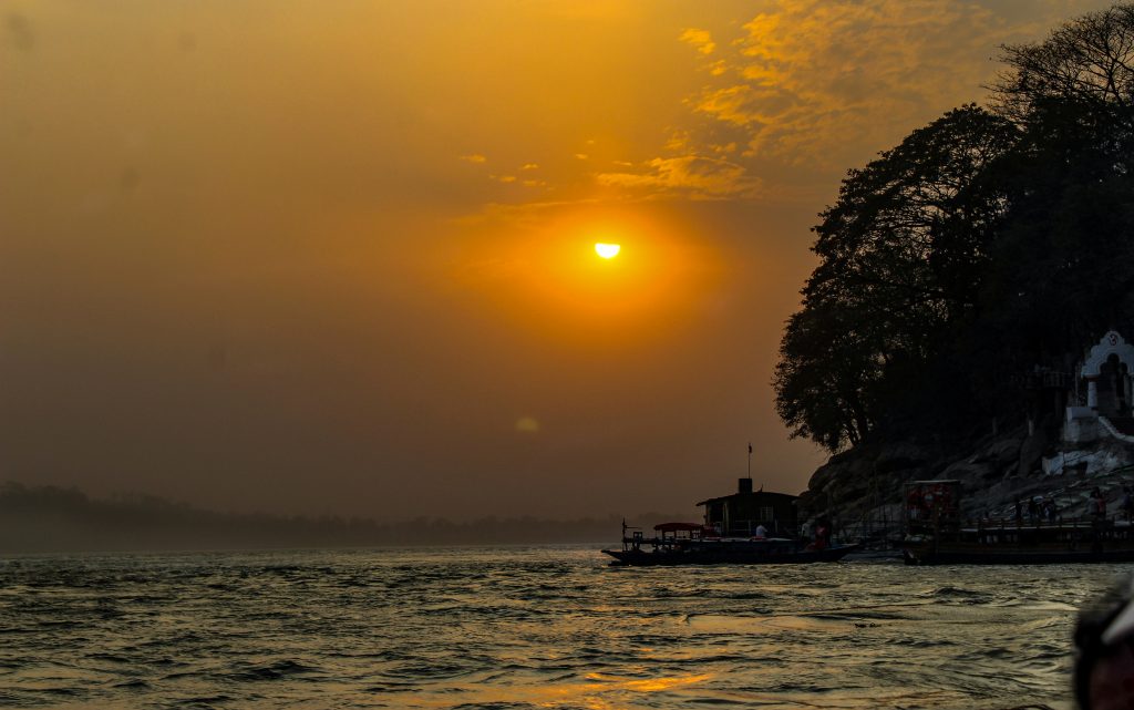 Sunset through a river - PixaHive