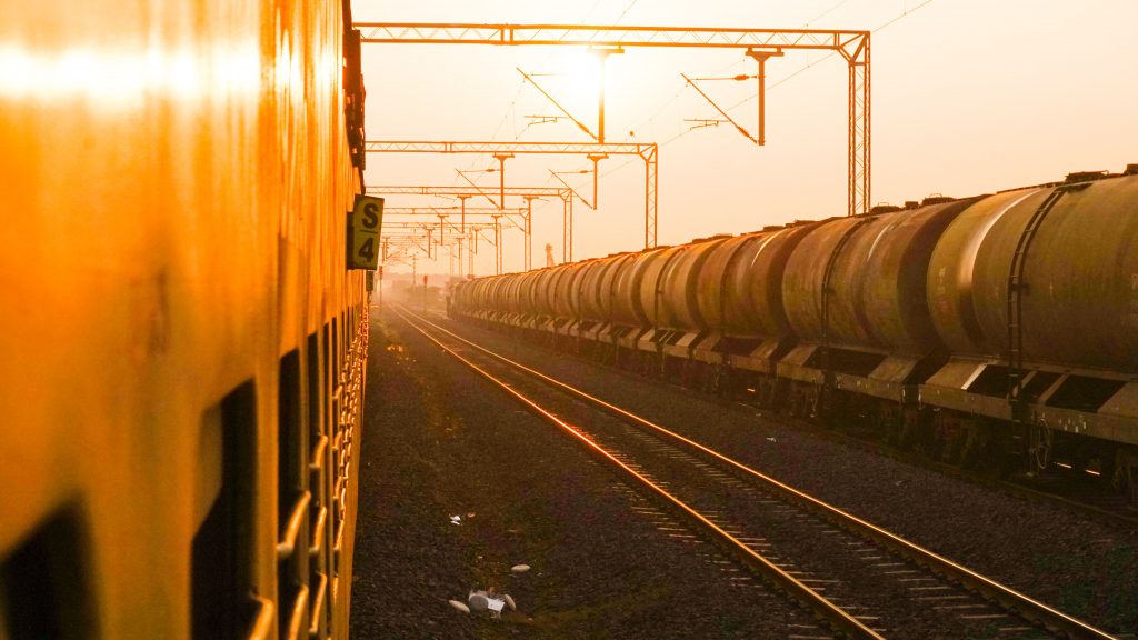 Train on the Rail Sideview - PixaHive