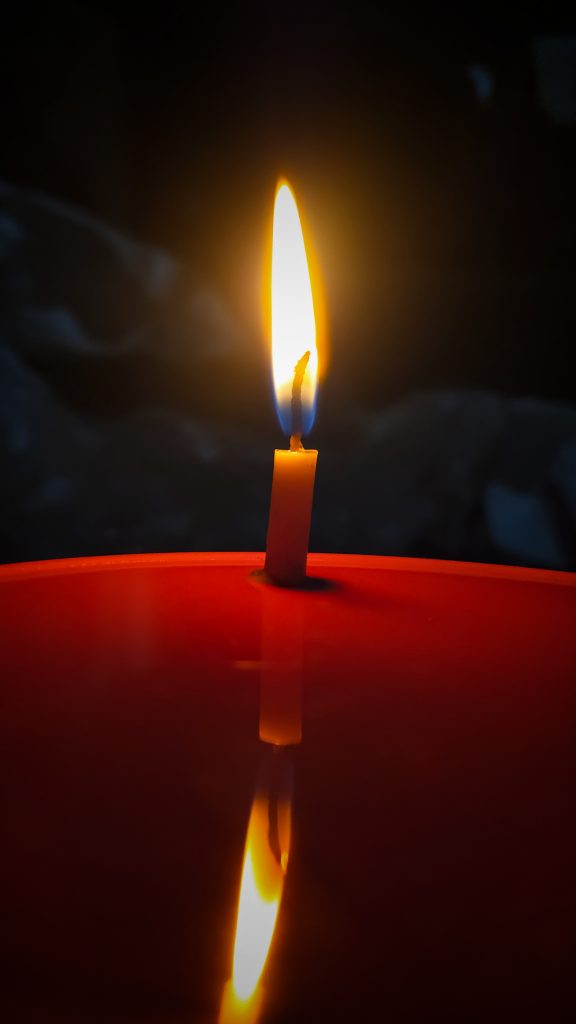 A burning candle - PixaHive