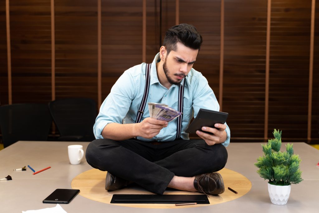 Boss counting money - PixaHive