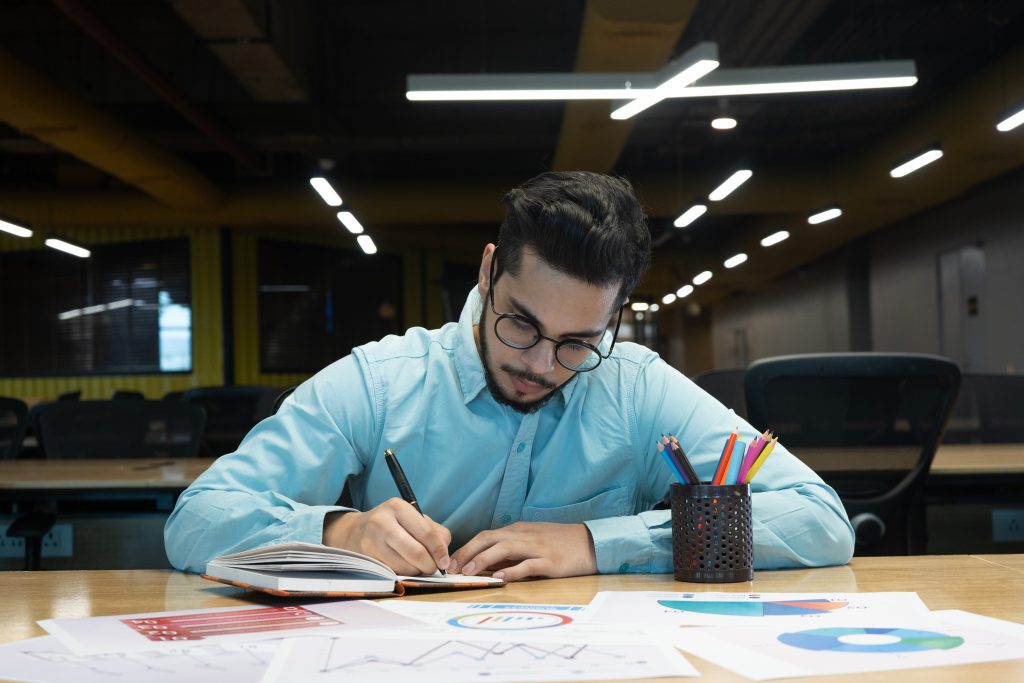 CEO making business plans - PixaHive