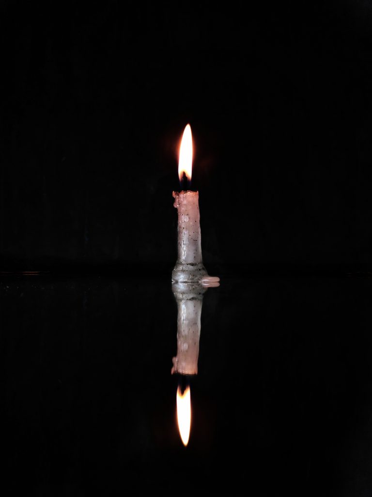 Candle reflection - PixaHive