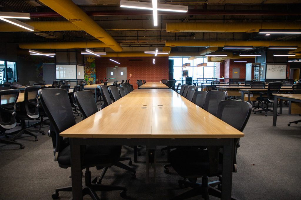Conference table - PixaHive