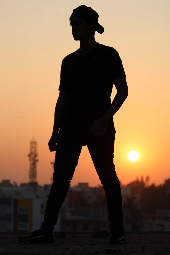 Guy standing - PixaHive