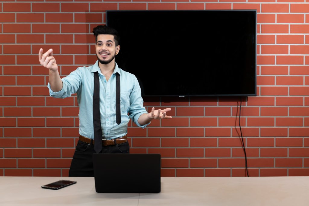 Happy manager - PixaHive